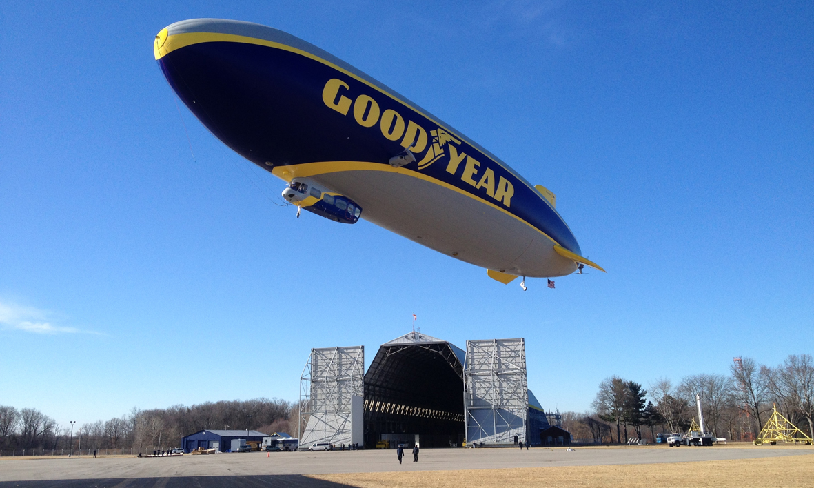 Erster Zeppelin NT für Goodyear hebt zum Erstflug ab - AERO International