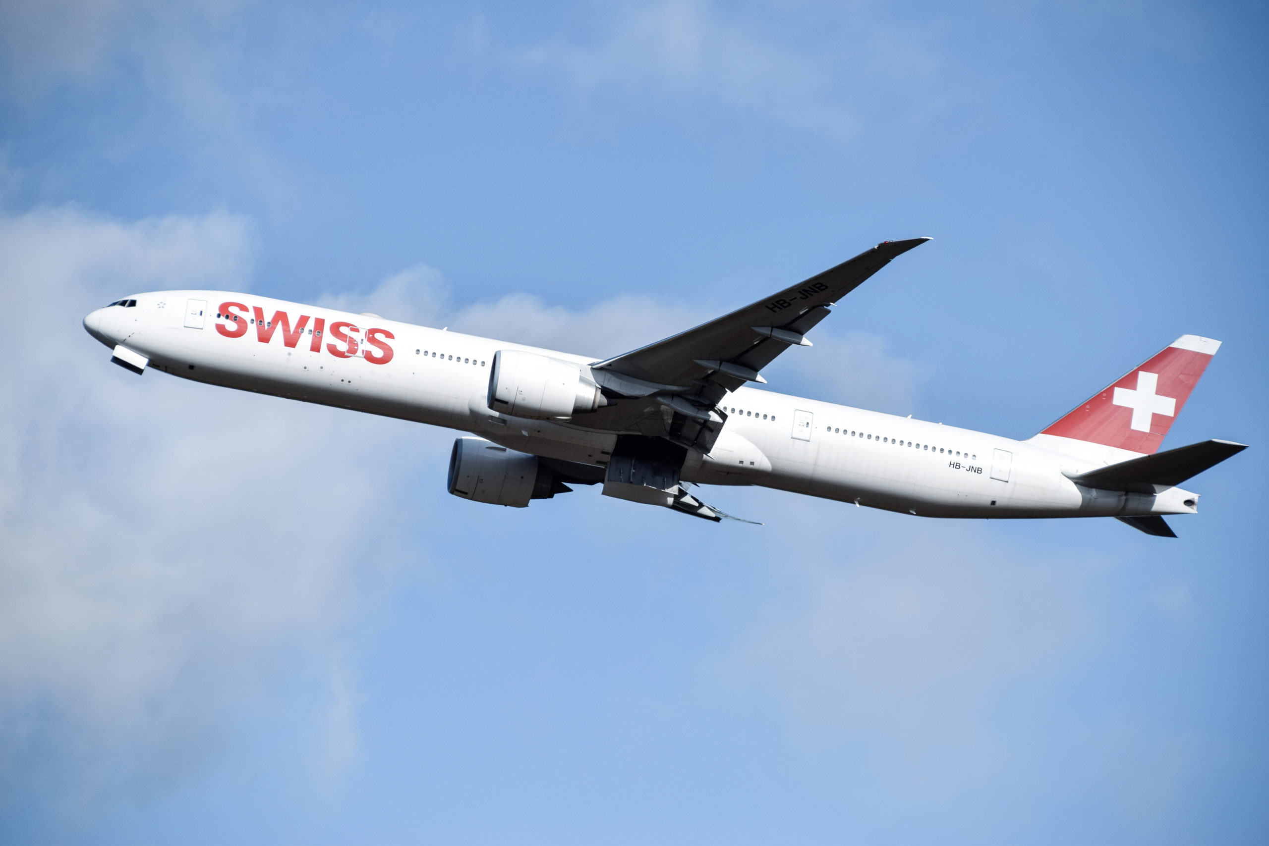 Swiss: So will die Airline bis 2050 klimaneutral fliegen - AERO ...