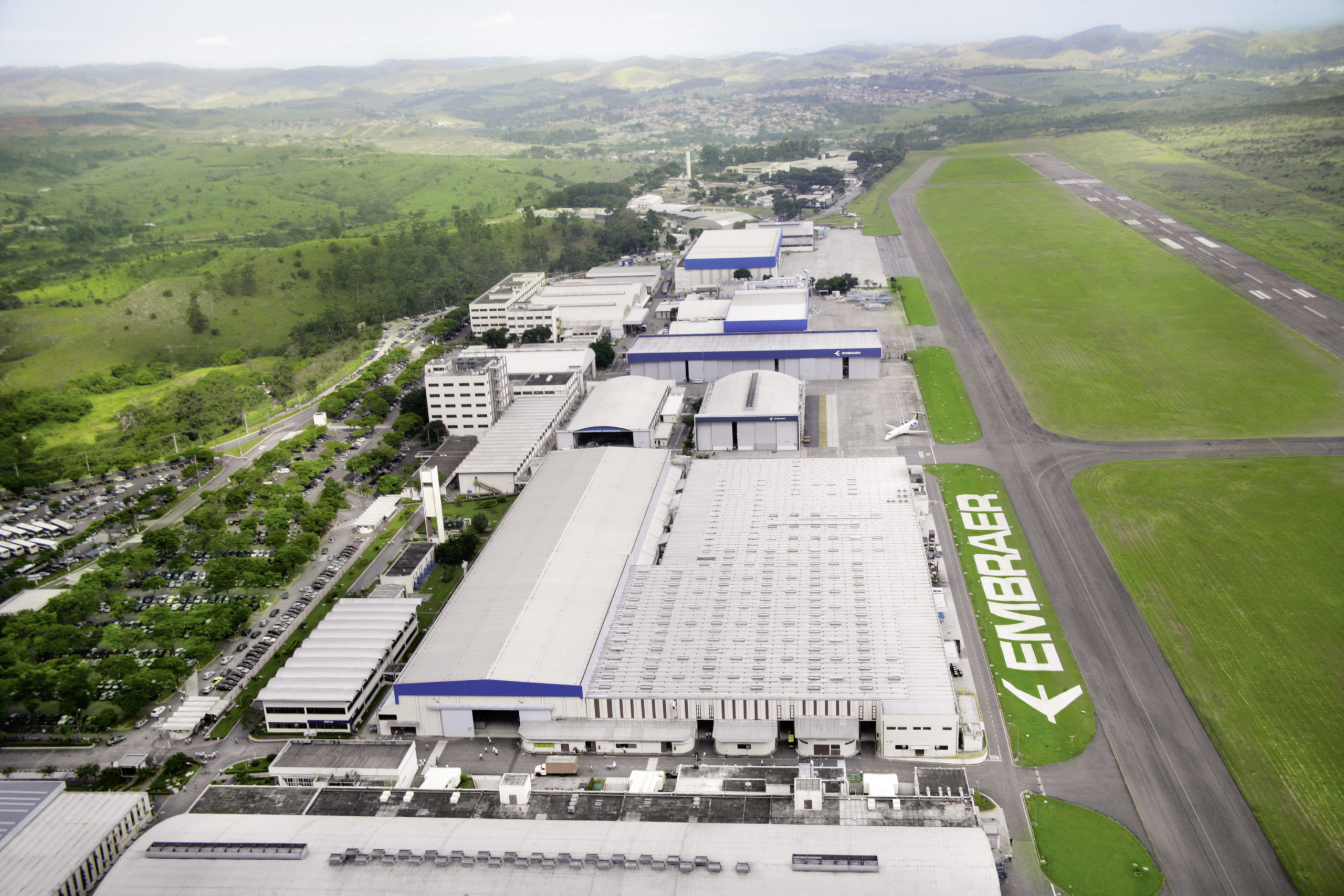 Herausforderer mit Ambitionen: Werksbesuch bei Embraer - AERO International