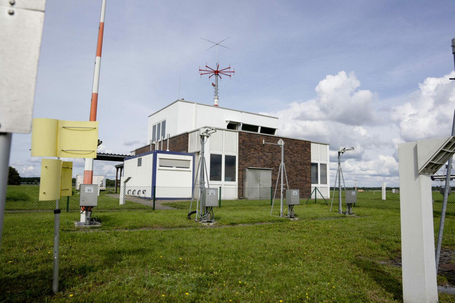 Was macht der Deutsche Wetterdienst (DWD)?