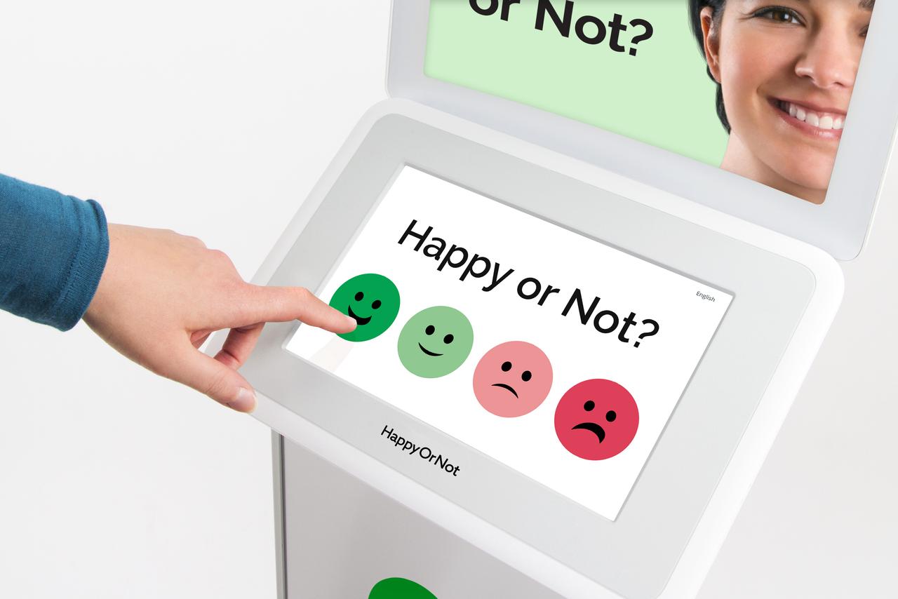 Feedback per Smilie: So zufrieden sind Fluggäste mit dem Flughafen Salzburg