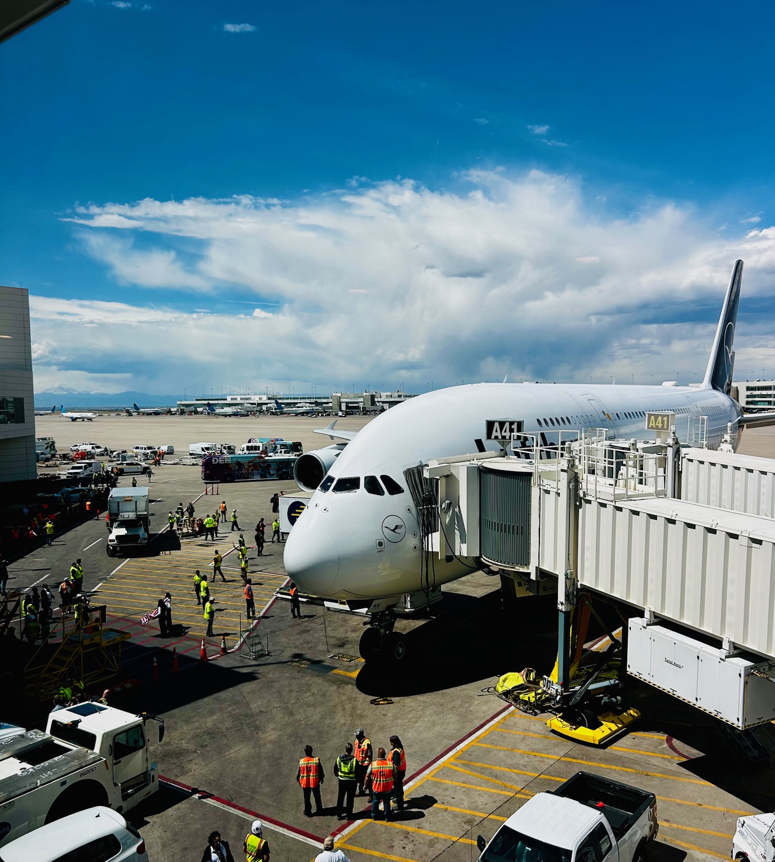 Lufthansa A380 fliegt erstmals nach Denver